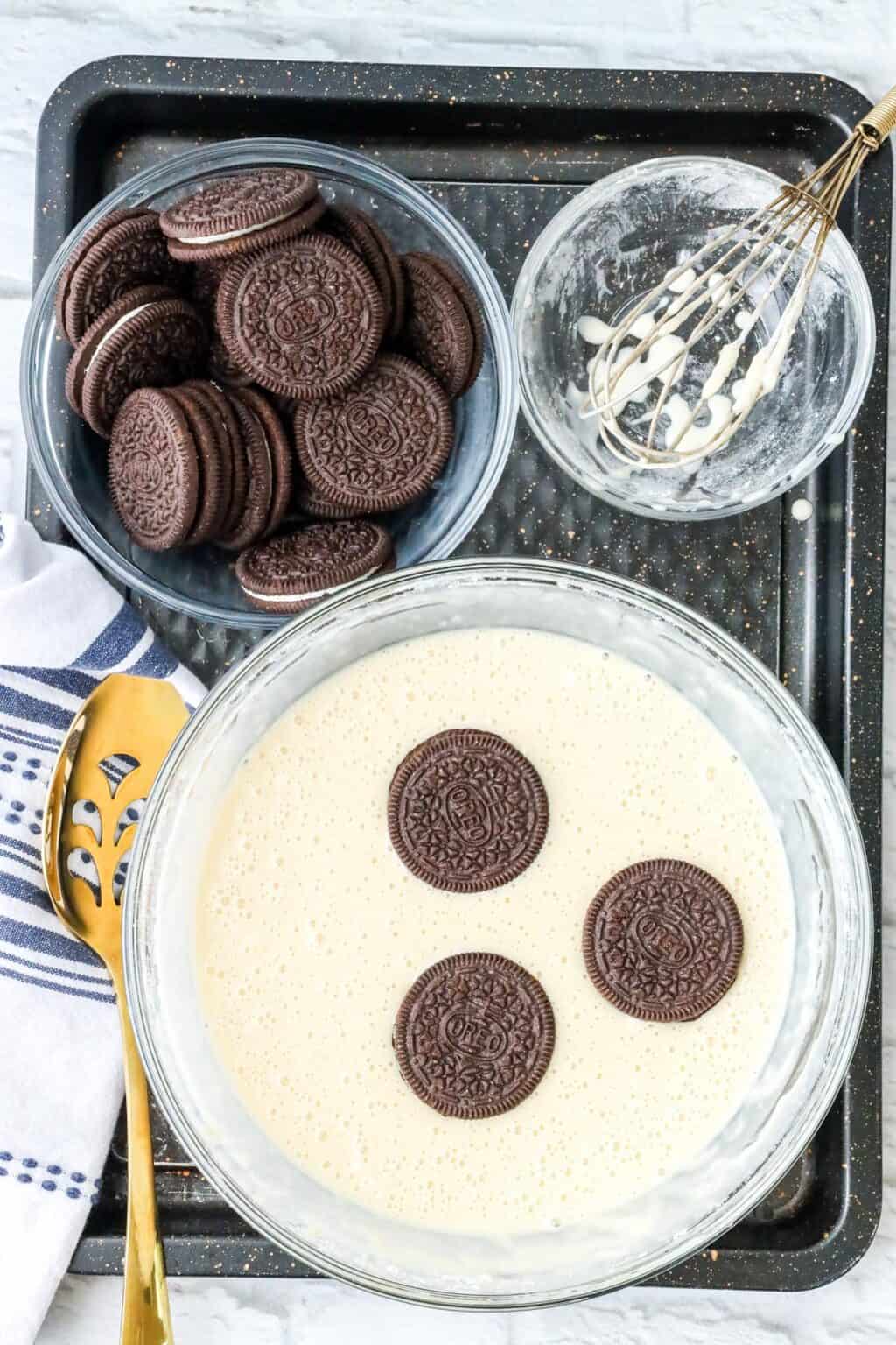 Deep Fried Oreos {Fast & Amazing} - FRIED DISH