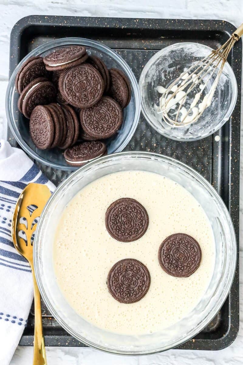 Deep Fried Oreos {Fast & Amazing} - FRIED DISH